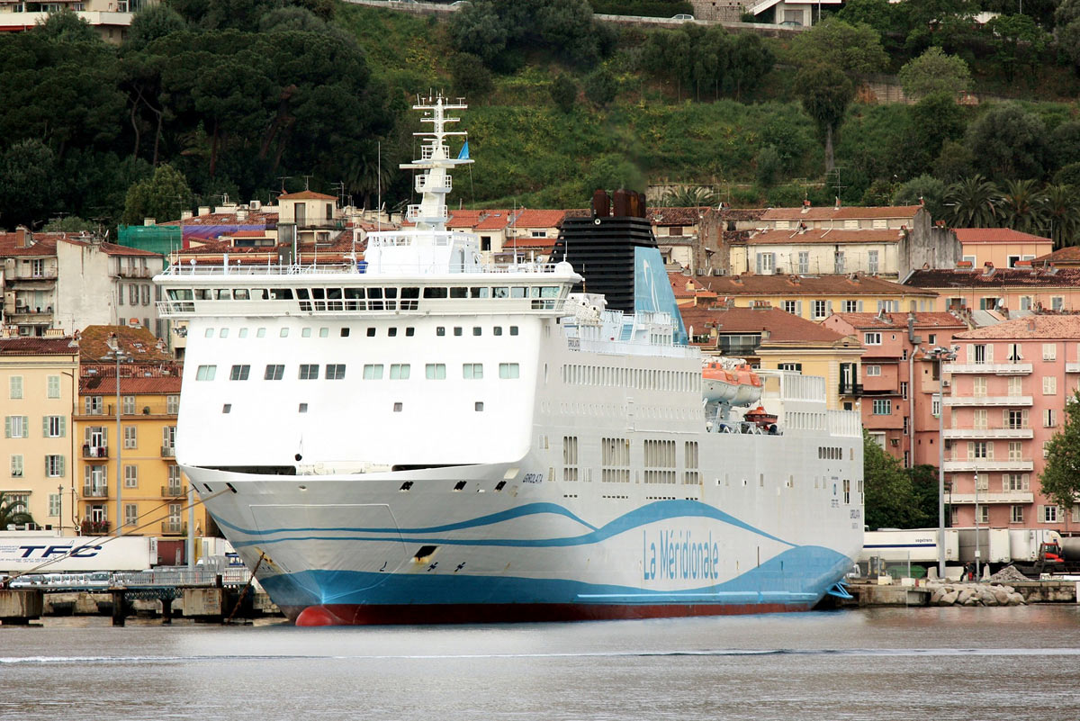 Bateaux en Corse